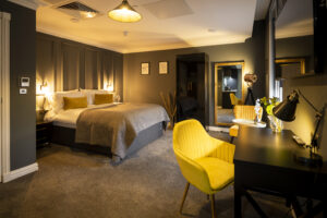 About Us - Deuce Hotels